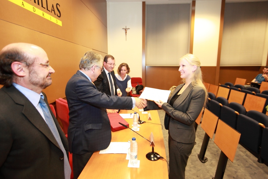 Premio Mejor TFG ICADE 2011 | Portal del Auditor